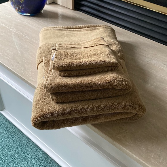 Isaac Mizrahi | Bath | Isaac Mizrahi Bath Sheet Hand Towel And ...